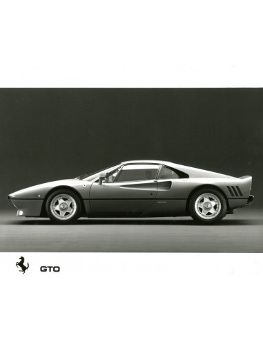 1984 FERRARI RANGE PRESSKIT GERMAN 325/84